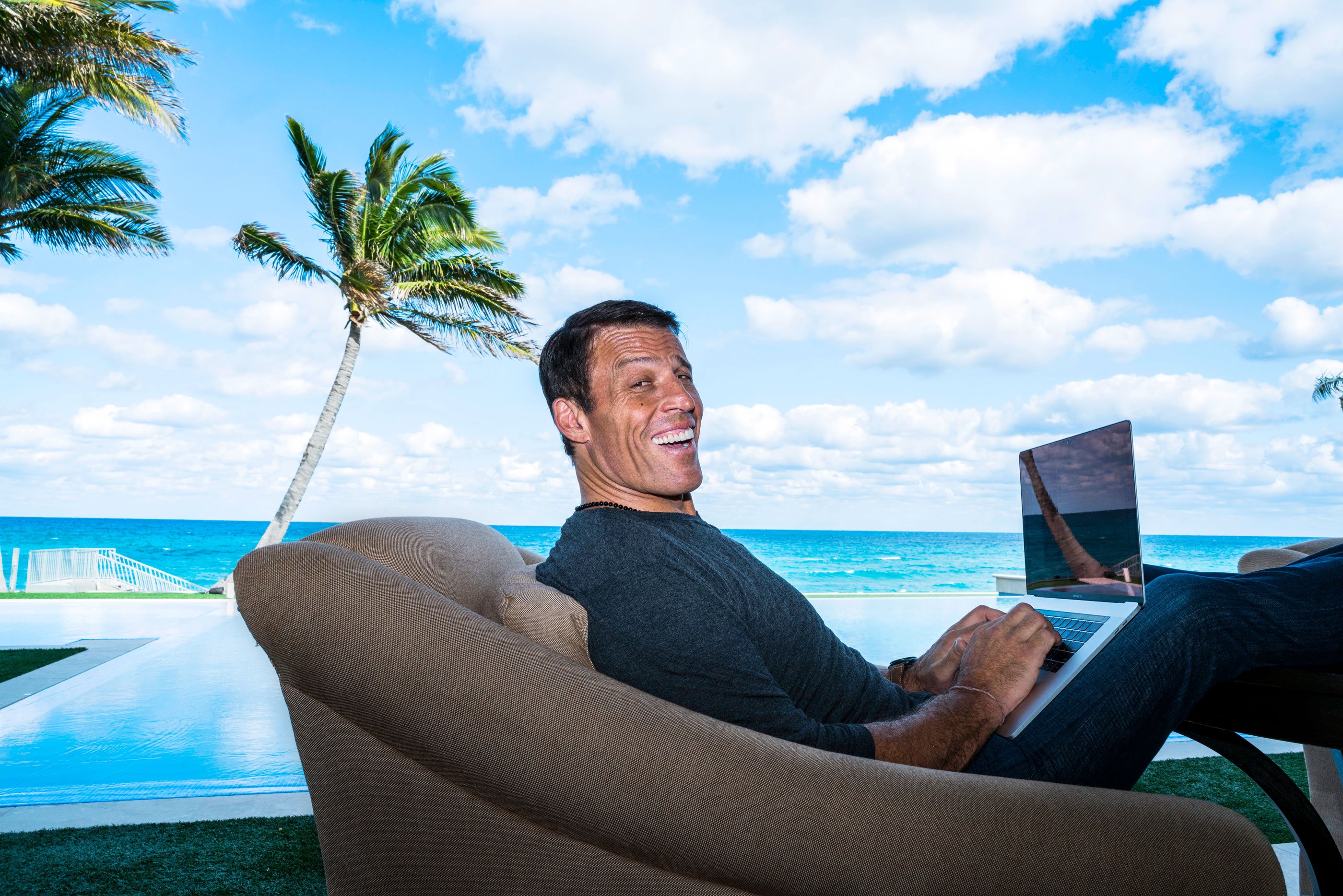 Tony Robbins on How to Become an Unshakeable Investor | Money